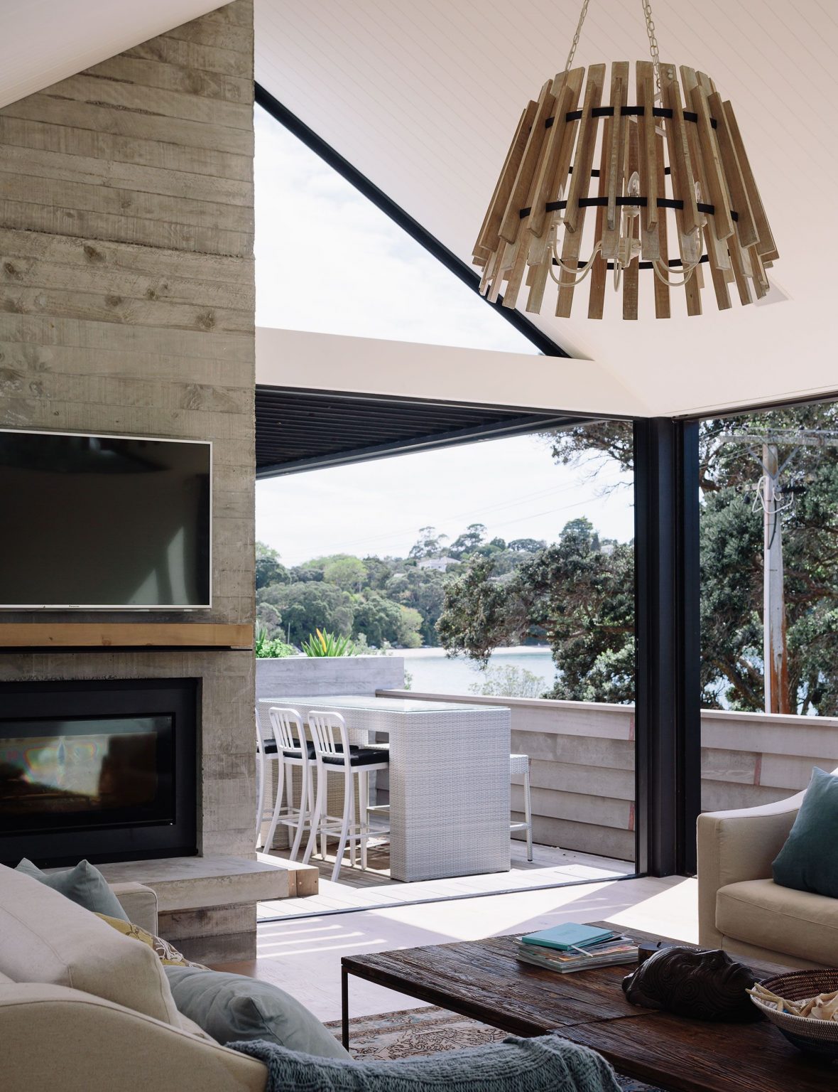 How to choose the best Resene trim colour - Island House